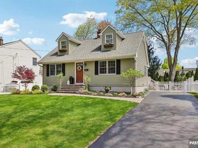house with 4 bedroom, Ridgewood NJ DS102026059