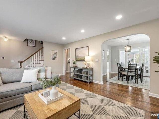 house with 4 bedroom, Ridgewood NJ ES104408341