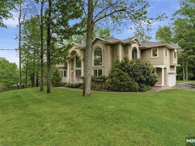 house with 4 bedroom, River Vale NJ DS102562239