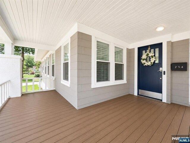 house with 4 bedroom, River Edge NJ DS104408315