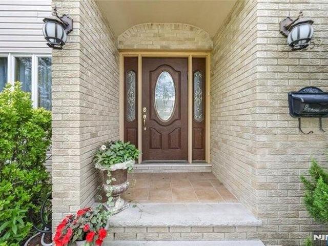 house with 4 bedroom, River Edge NJ DS102475286
