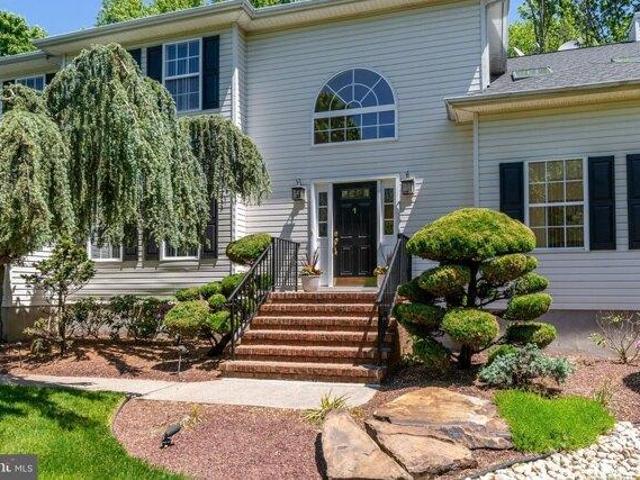 house with 4 bedroom, Robbinsville NJ DLS102564021
