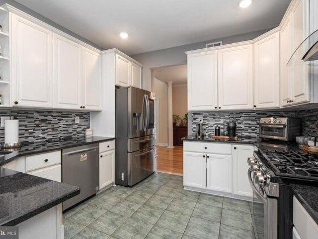 house with 4 bedroom, Robbinsville NJ ES103627648