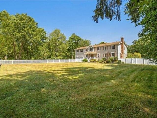 house with 4 bedroom, Rochester MA DS102477120