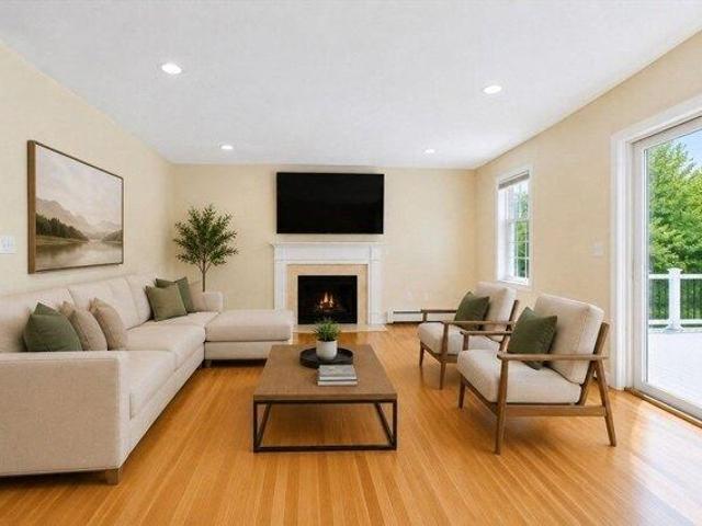 house with 4 bedroom, Rochester MA ES103434503