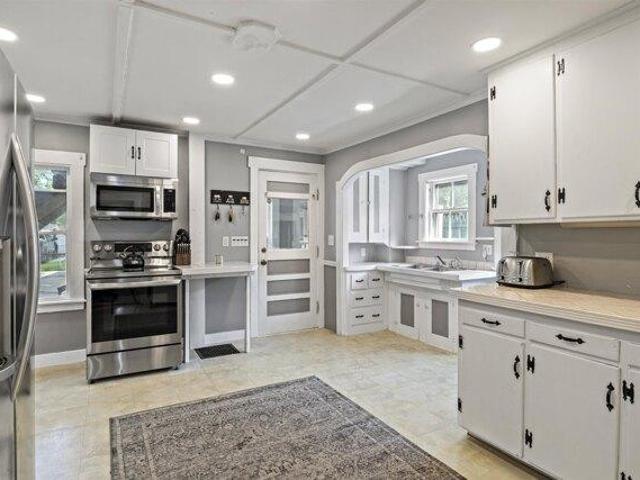 house with 4 bedroom, Rochester NH ES104605229