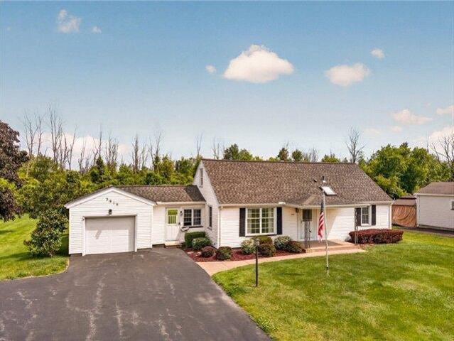 house with 4 bedroom, Rochester NY ES103627836