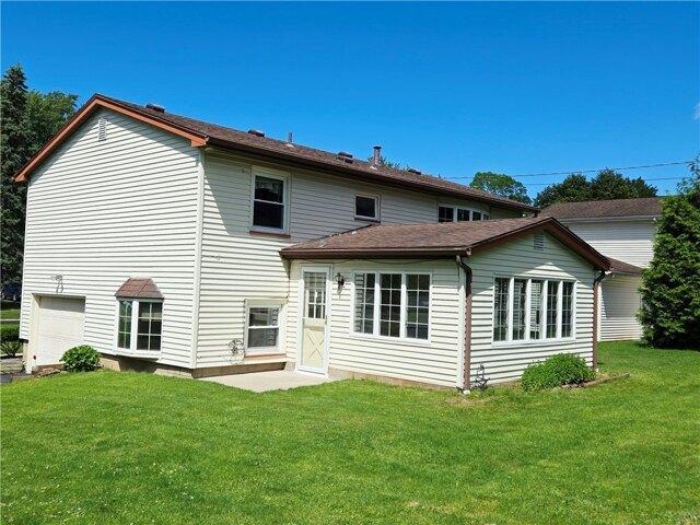 house with 4 bedroom, Rochester NY ES104904416