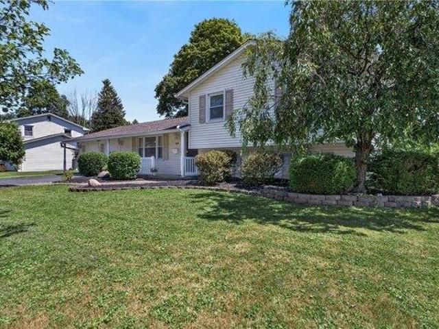 house with 4 bedroom, Rochester NY ES104908351