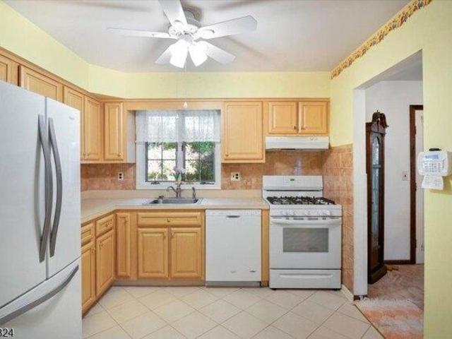 house with 4 bedroom, Rockaway NJ DLS101780852