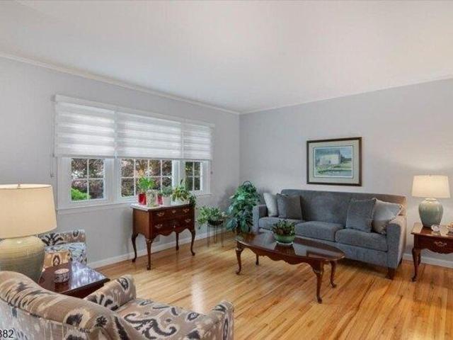 house with 4 bedroom, Rockaway NJ ES105158149