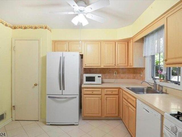 house with 4 bedroom, Rockaway NJ ES105189903