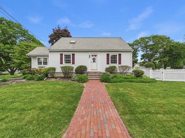 house with 4 bedroom, Rockland MA ES103442157