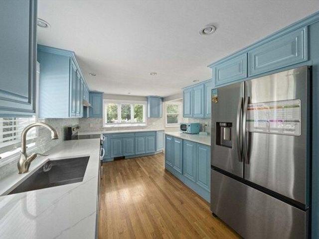 house with 4 bedroom, Rockland MA ES104376810