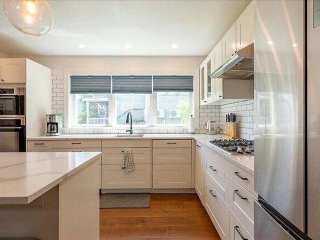 house with 4 bedroom, Rockland ME ES104265529