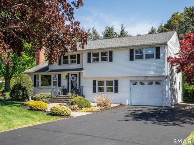house with 4 bedroom, Rocky Hill CT DLS103125154