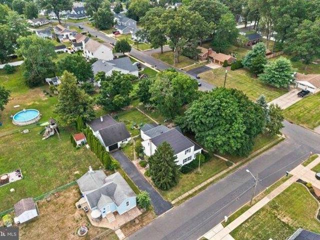 house with 4 bedroom, Roebling NJ ES105207875