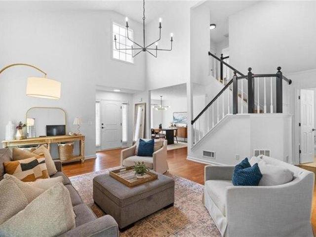house with 4 bedroom, Roswell GA ES104899118