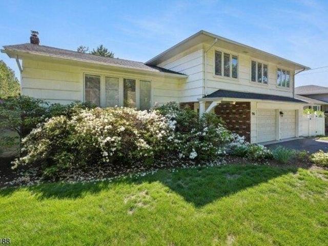 house with 4 bedroom, Roseland NJ DLS102726094