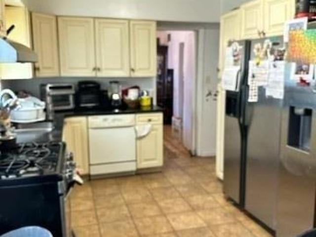 house with 4 bedroom, Roslyn NY ELS72692107