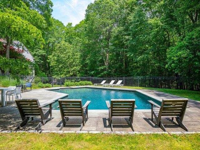 house with 4 bedroom, Roxbury CT DS102477493