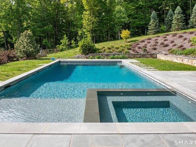 house with 4 bedroom, Roxbury CT ES104297639