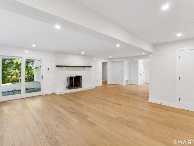 house with 4 bedroom, Roxbury CT ES105206350