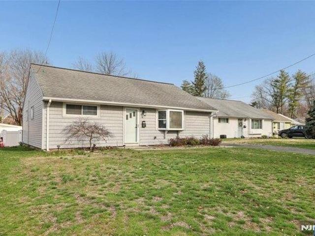 house with 4 bedroom, Rutherford NJ DLS102217321