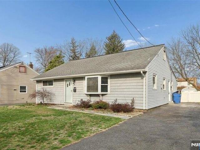 house with 4 bedroom, Rutherford NJ DS102800876
