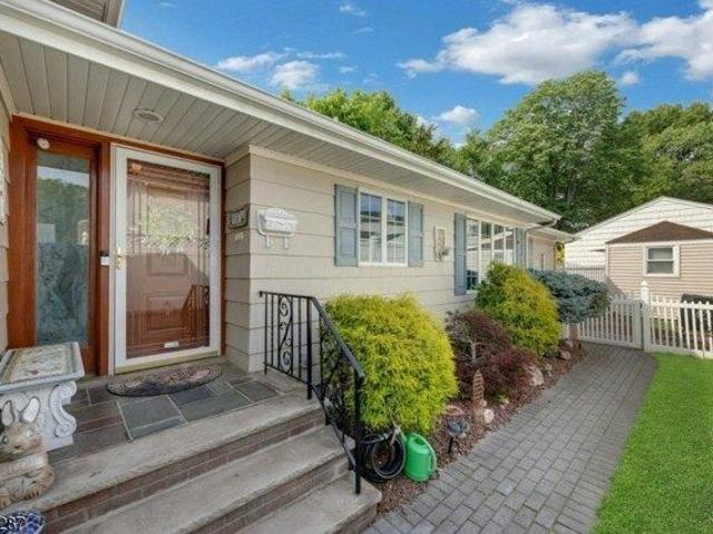 house with 4 bedroom, Rutherford NJ ES104151583