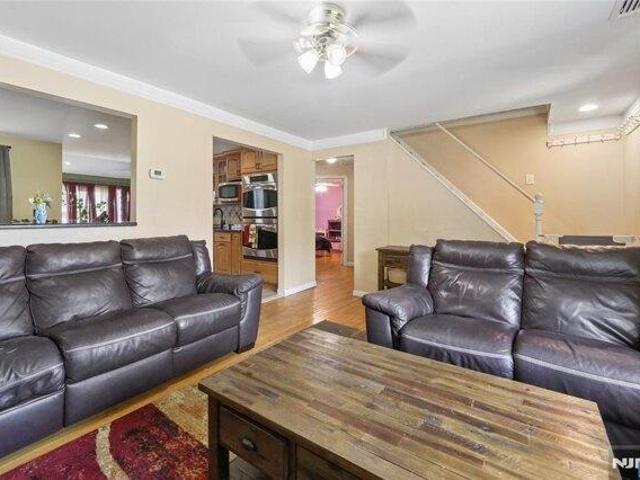 house with 4 bedroom, Rutherford NJ ES104152517