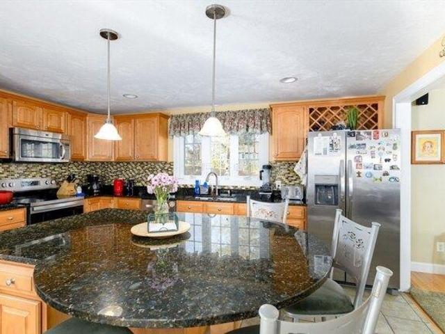 house with 4 bedroom, Rutland MA DS104151531