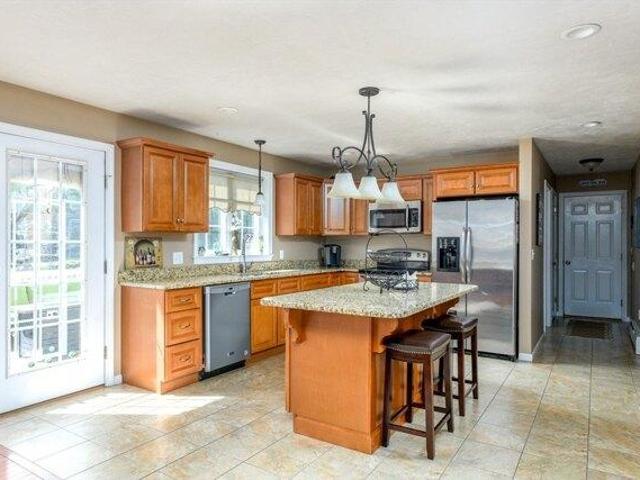 house with 4 bedroom, Rutland MA ES104907998