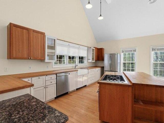 house with 4 bedroom, Rutland MA ES103808660