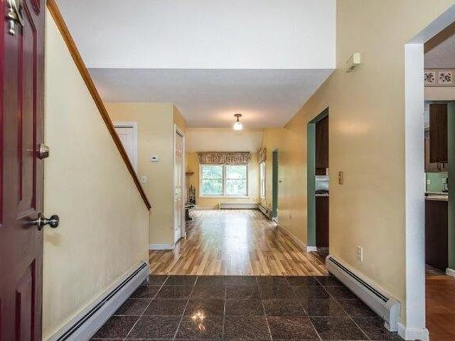 house with 4 bedroom, Rutland VT ES105233000