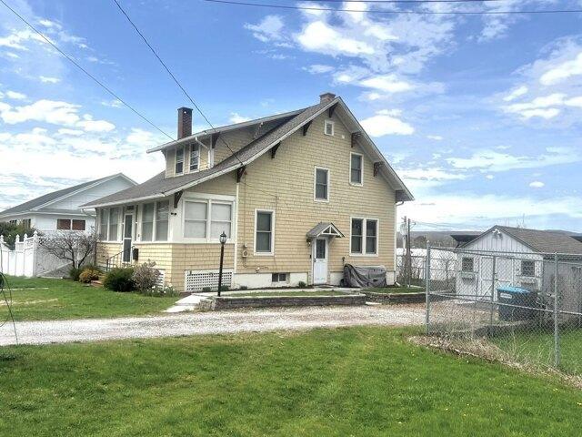 house with 4 bedroom, Rutland VT ES103070554