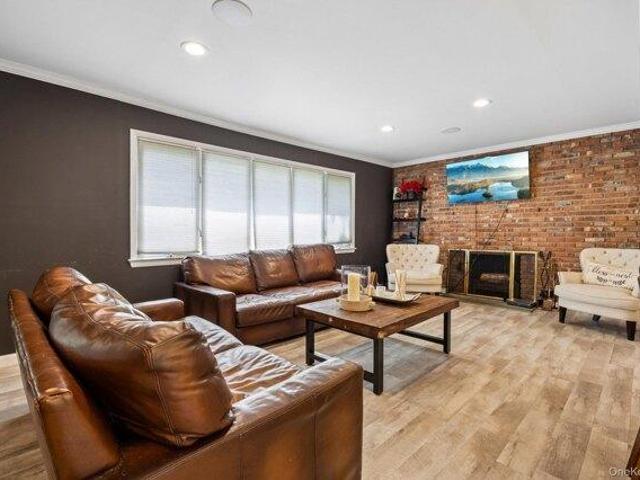 house with 4 bedroom, Rye Brook NY ES105189889