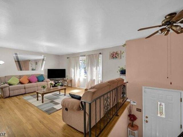 house with 4 bedroom, Scotch Plains NJ ES104190227