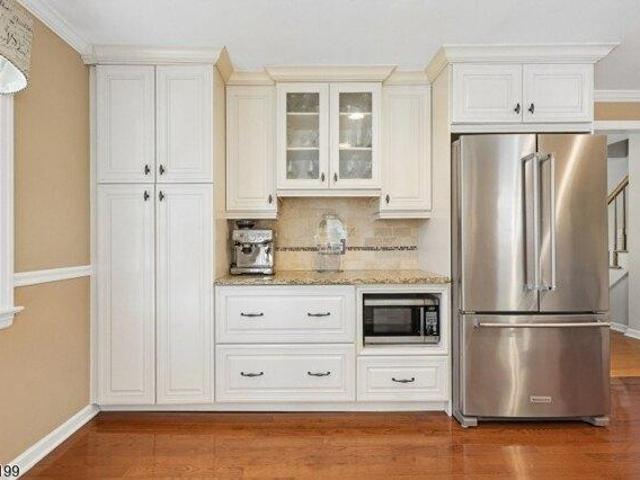 house with 4 bedroom, Scotch Plains NJ ES104540122