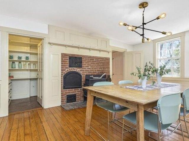 house with 4 bedroom, Scarborough ME ES103098871