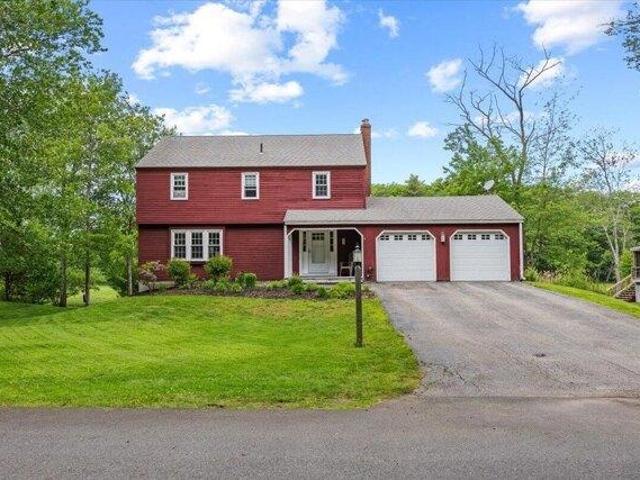 house with 4 bedroom, Scarborough ME ES103444817