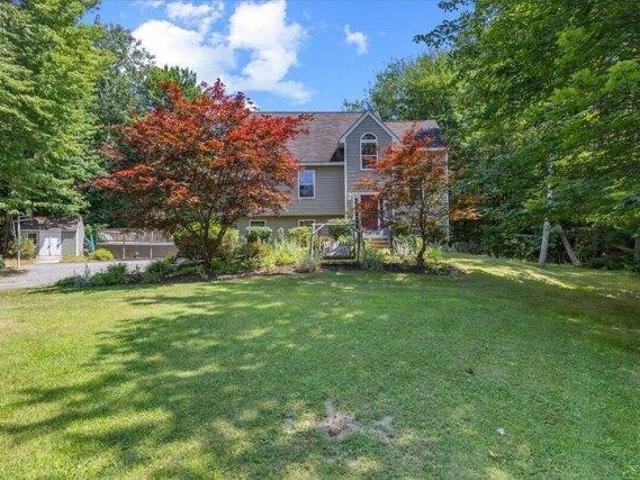 house with 4 bedroom, Scarborough ME ES104790198