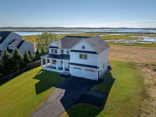house with 4 bedroom, Scarborough ME ES105175070