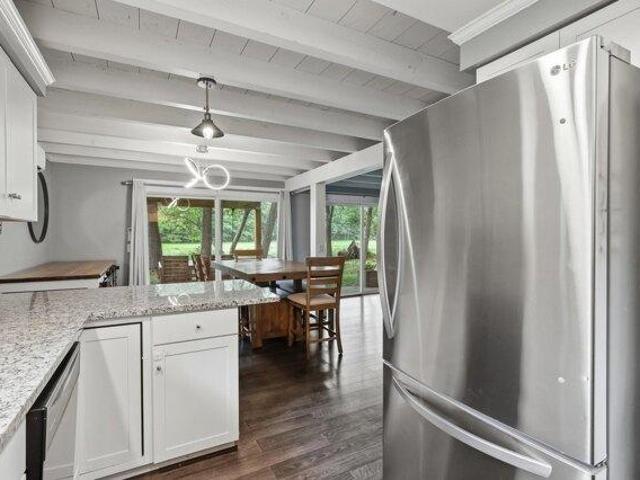 house with 4 bedroom, Scarborough ME ES105191365