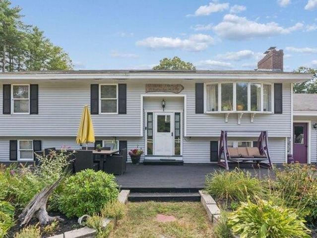 house with 4 bedroom, Scarborough ME ES105229990