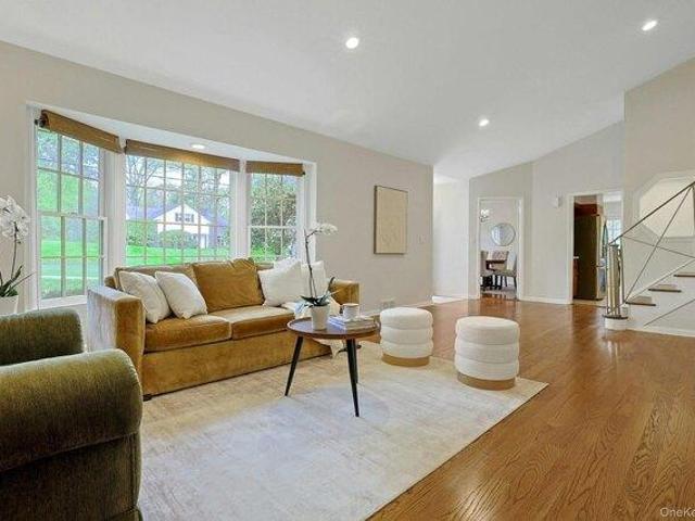 house with 4 bedroom, Scarsdale NY DS101800206