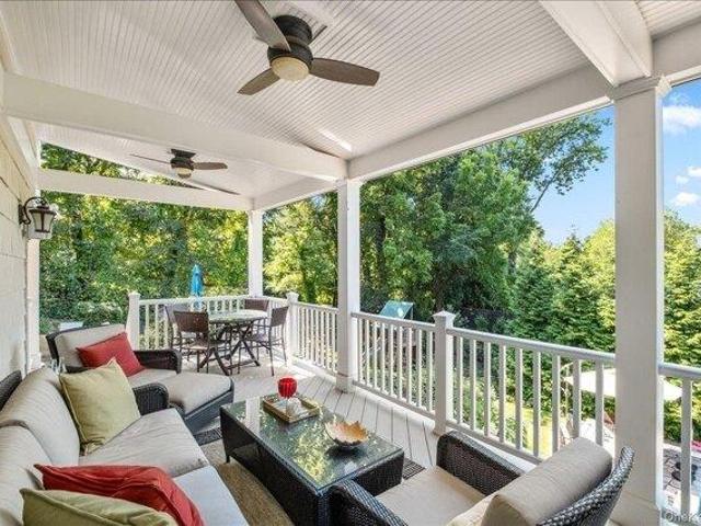 house with 4 bedroom, Scarsdale NY DS102280152