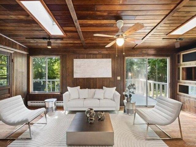 house with 4 bedroom, Scarsdale NY ES105206228