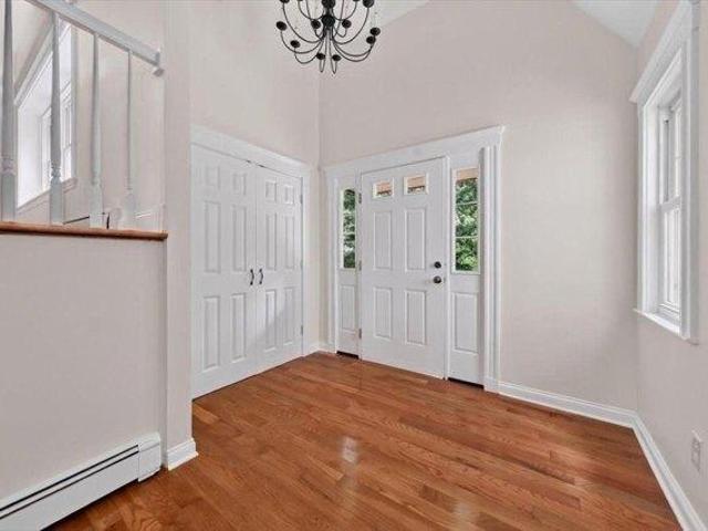 house with 4 bedroom, Scituate MA ES105060426