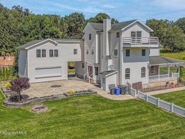 house with 4 bedroom, Scranton PA ES104901443